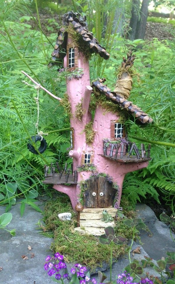 23 DIY Tree Stump Fairy Garden Ideas You Cannot Miss | SharonSable
