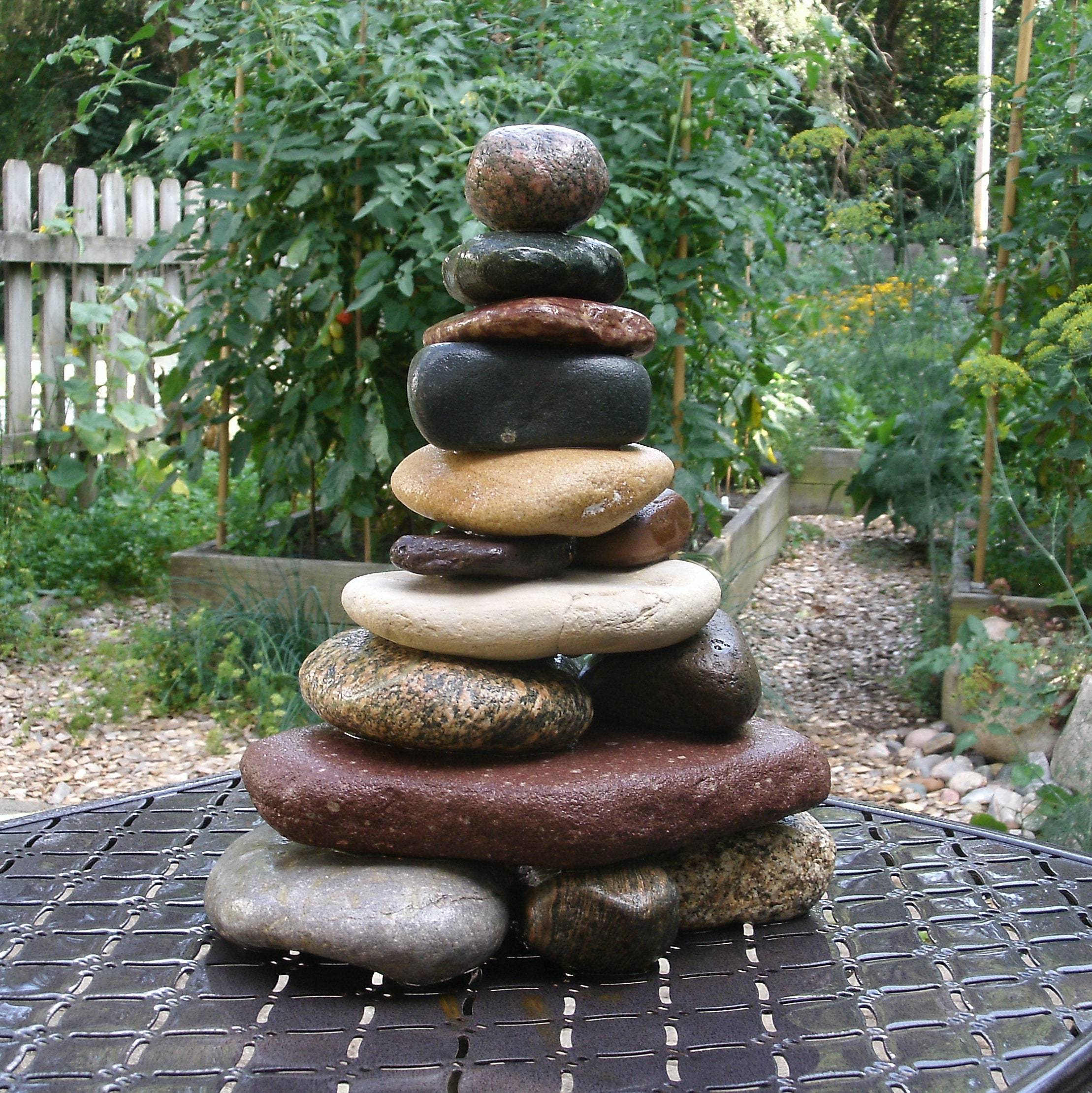 26 Painted Rocks Stacked Garden Ideas You Gonna Love | SharonSable