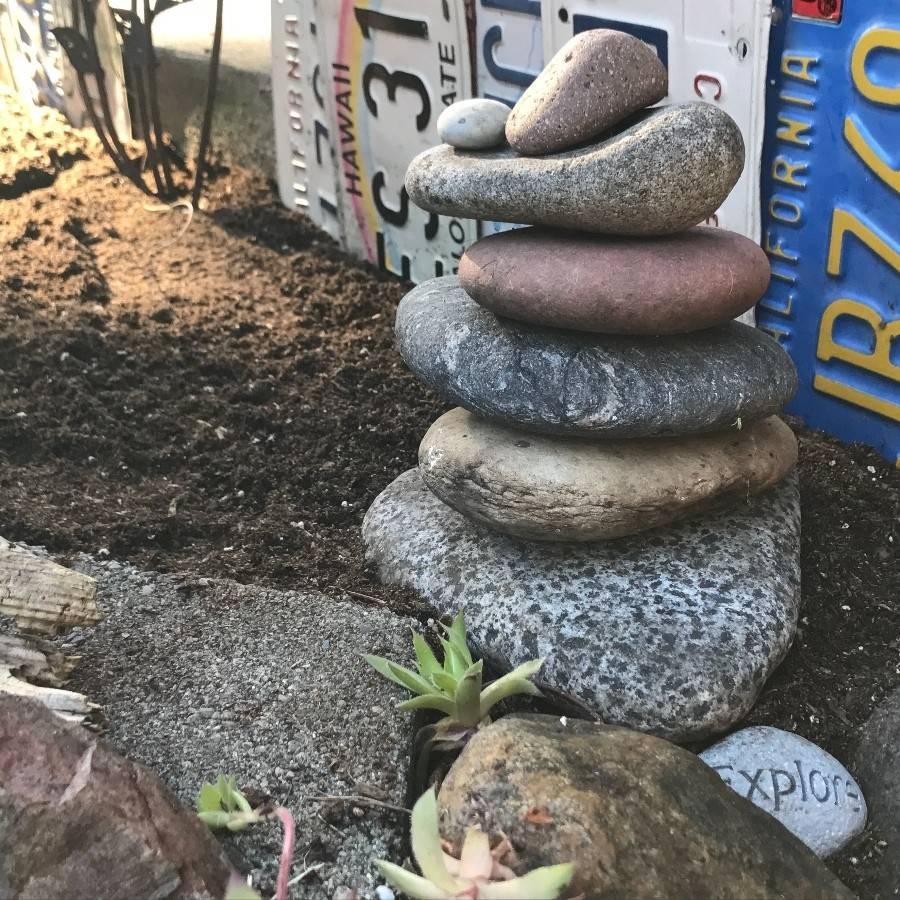 26 Painted Rocks Stacked Garden Ideas You Gonna Love | SharonSable