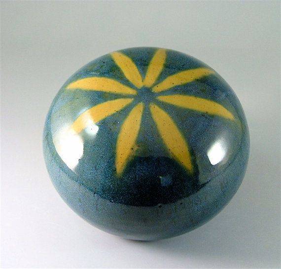 16 Ceramic Garden Spheres Ideas Worth a Look | SharonSable