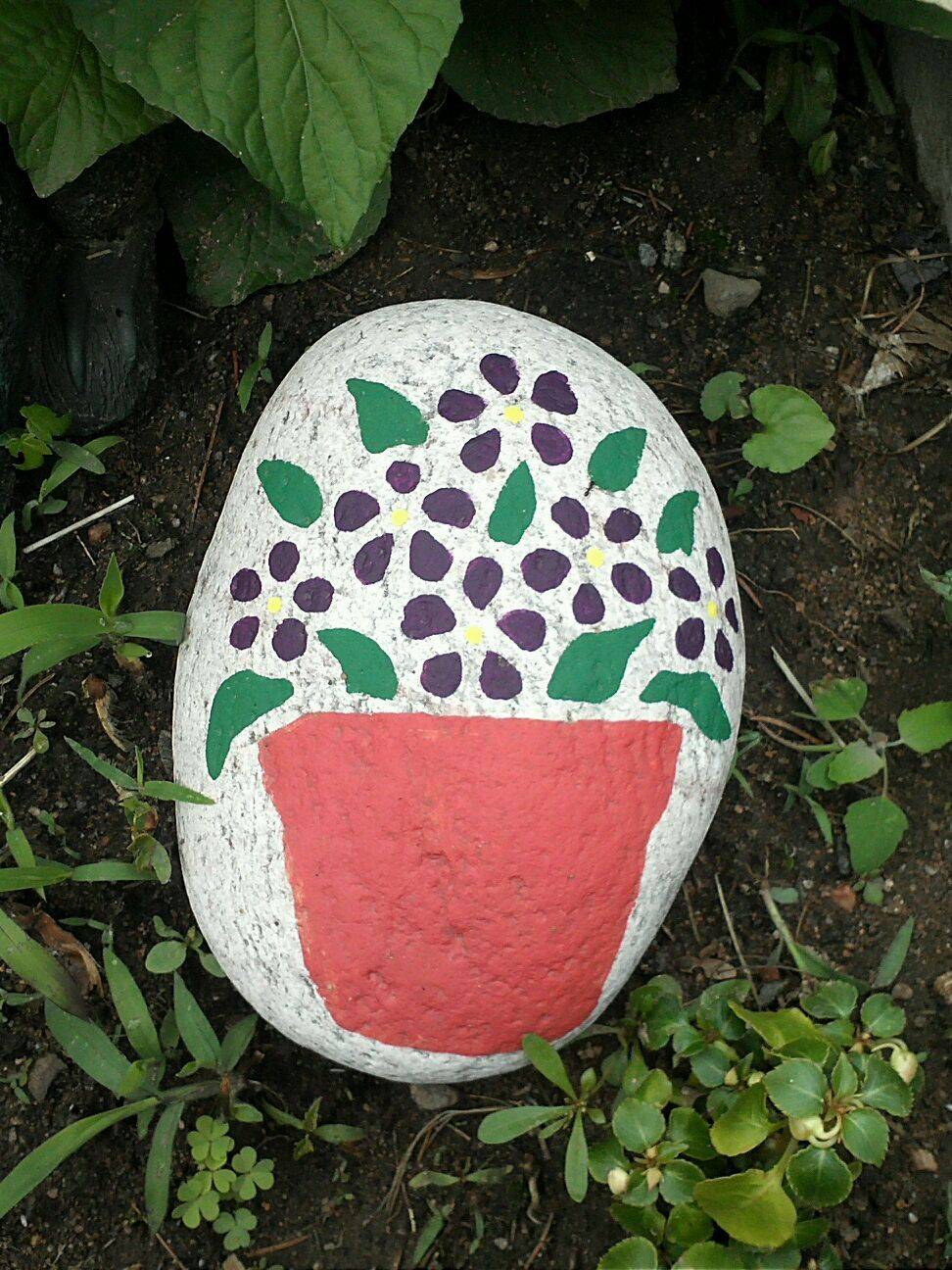 23 Big Painted Garden Rocks Ideas You Gonna Love | SharonSable