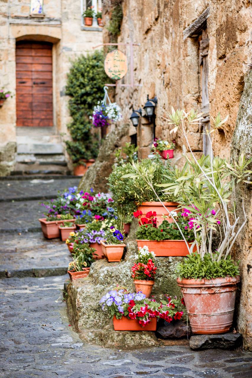 24 Tuscan Home Garden Ideas To Consider | SharonSable