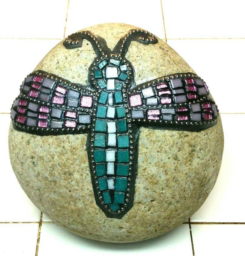 23 Dragonfly Rocks Garden Mosaic Ideas To Try This Year | SharonSable