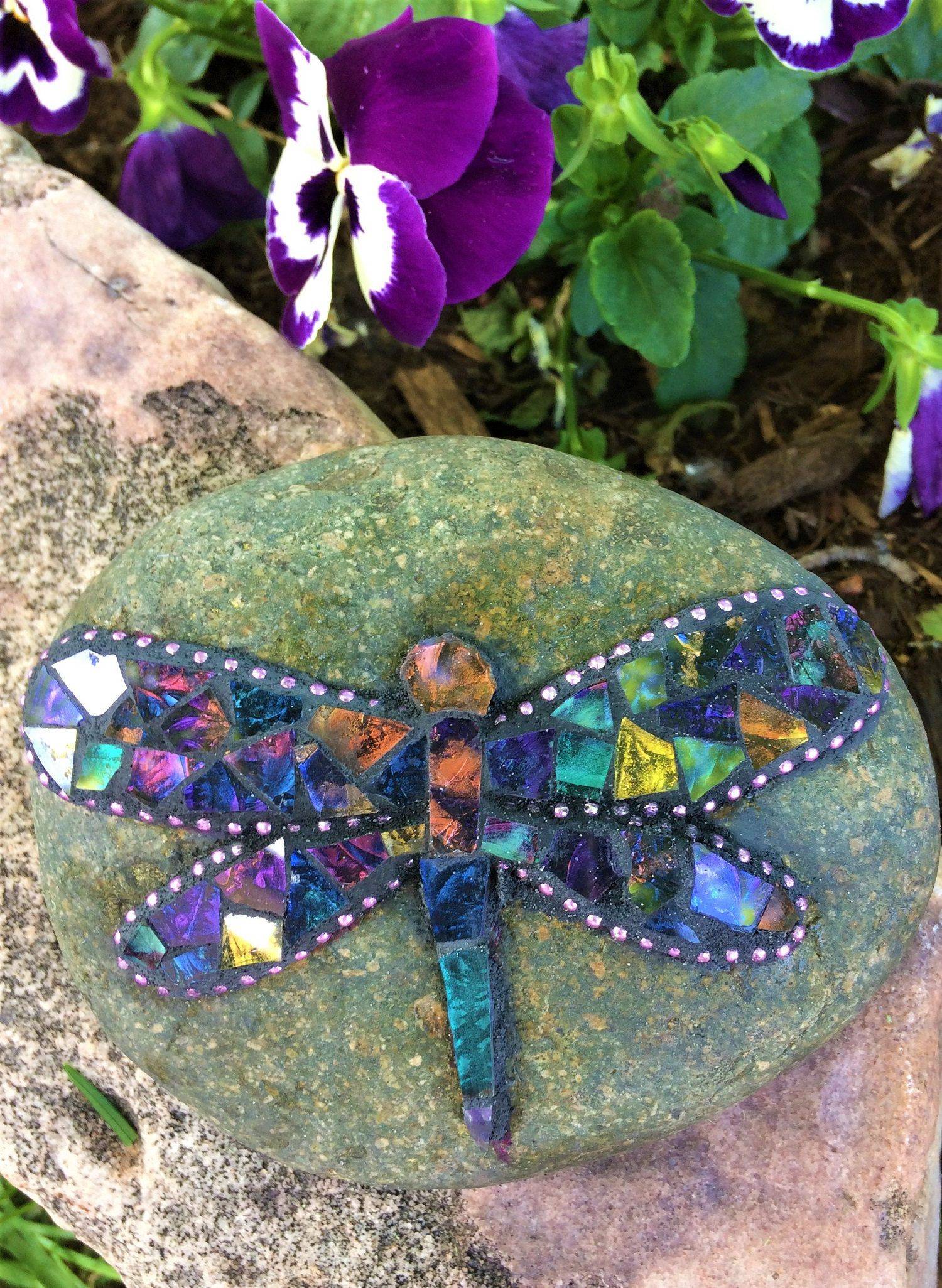 23 Dragonfly Rocks Garden Mosaic Ideas To Try This Year | SharonSable