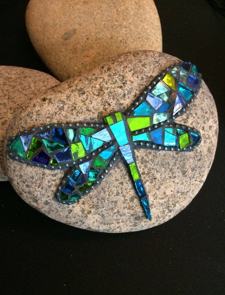 23 Dragonfly Rocks Garden Mosaic Ideas To Try This Year | SharonSable