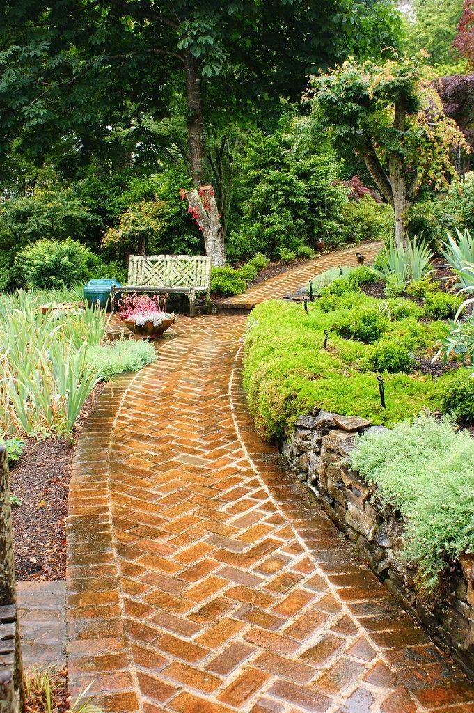 21 Stepping Stone Garden Path Brick Ideas To Try This Year | SharonSable