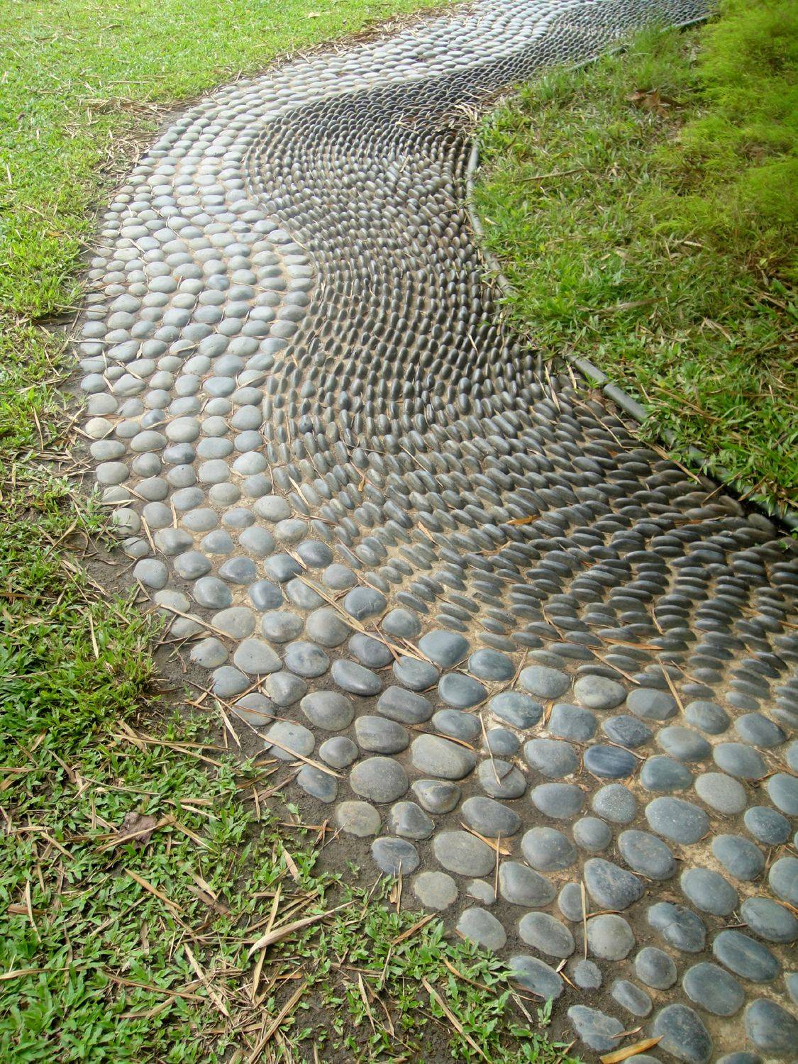 20 Pebble Stone Garden Path Ideas You Cannot Miss | SharonSable