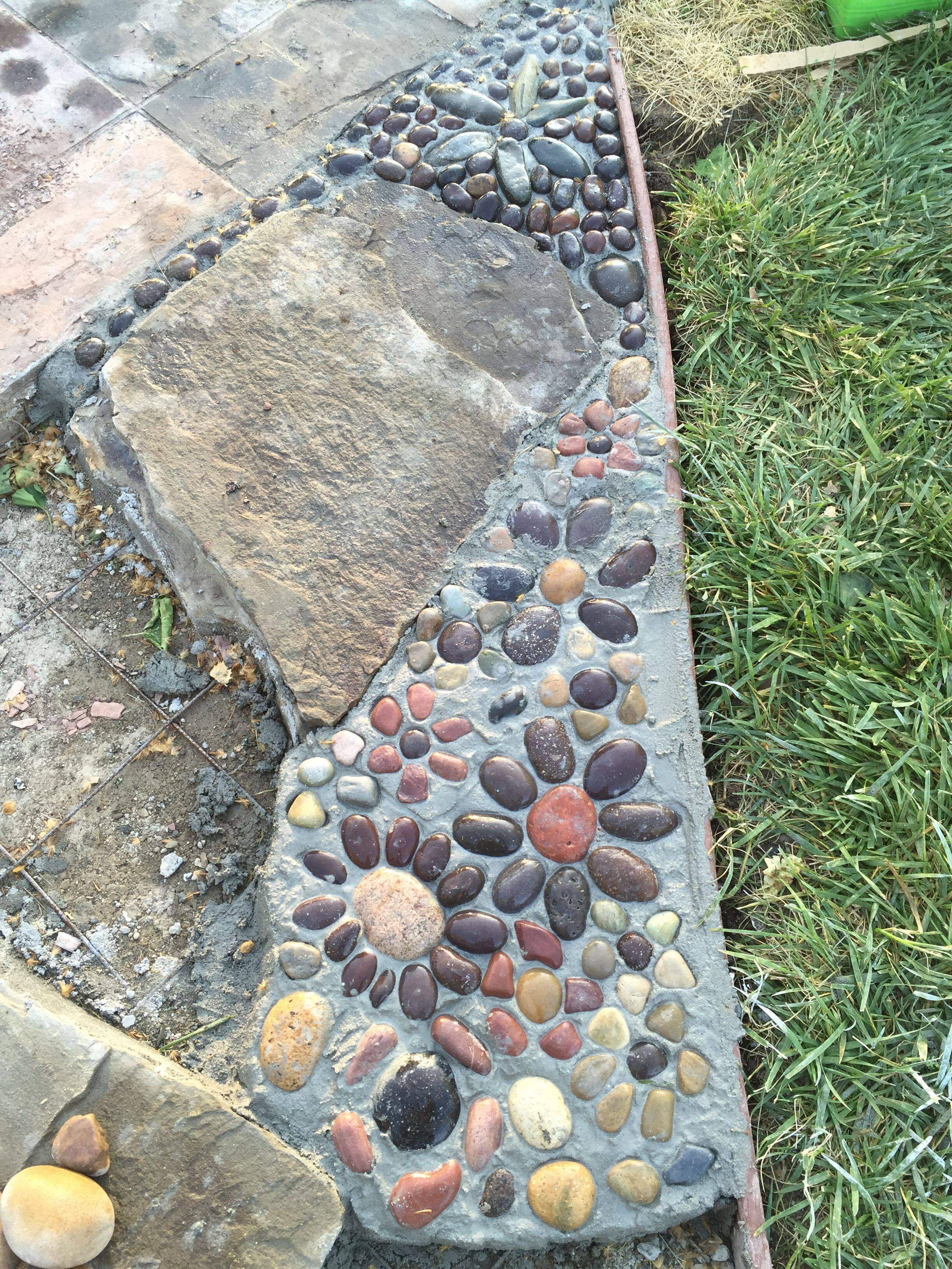24 Pebble Mosaic Garden Path Design Ideas To Consider | SharonSable