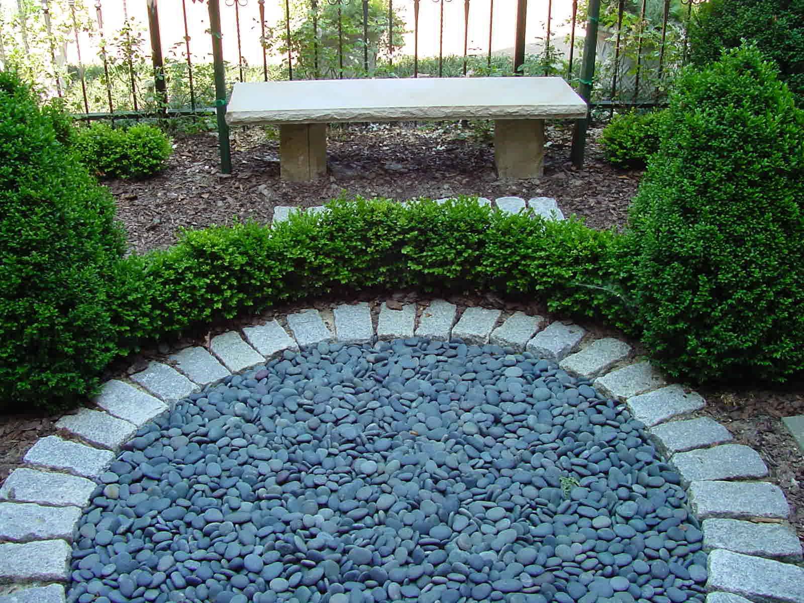 21 Mexican Pebble Garden Path Ideas Worth a Look | SharonSable