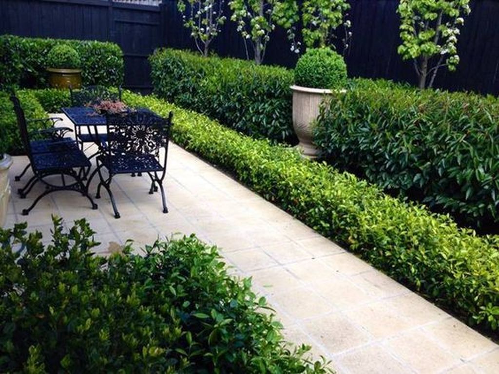 19 Elements of Formal Garden Design Ideas To Consider | SharonSable