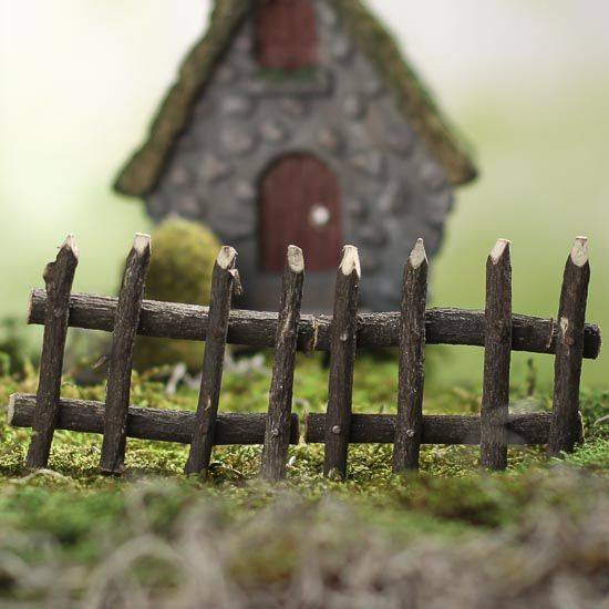 21 Fairy Garden Twig Fence Ideas To Consider | SharonSable
