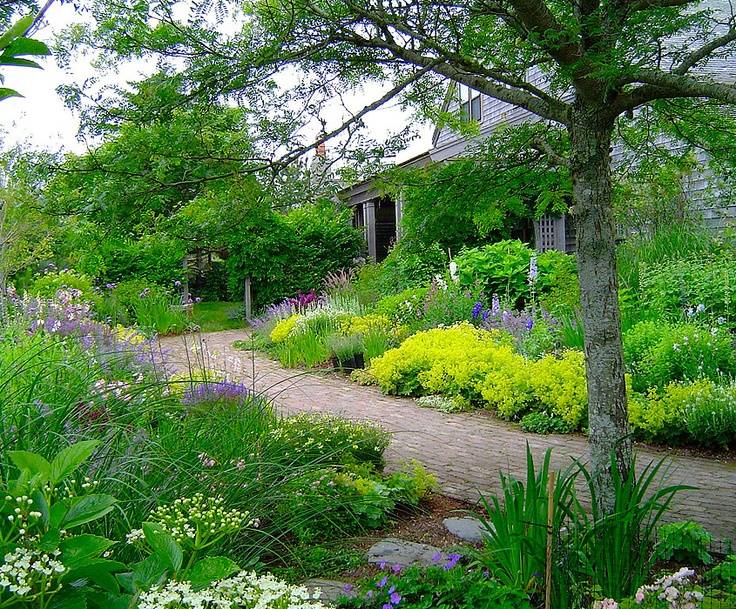 23 Beautiful Garden View Ideas For This Year | SharonSable