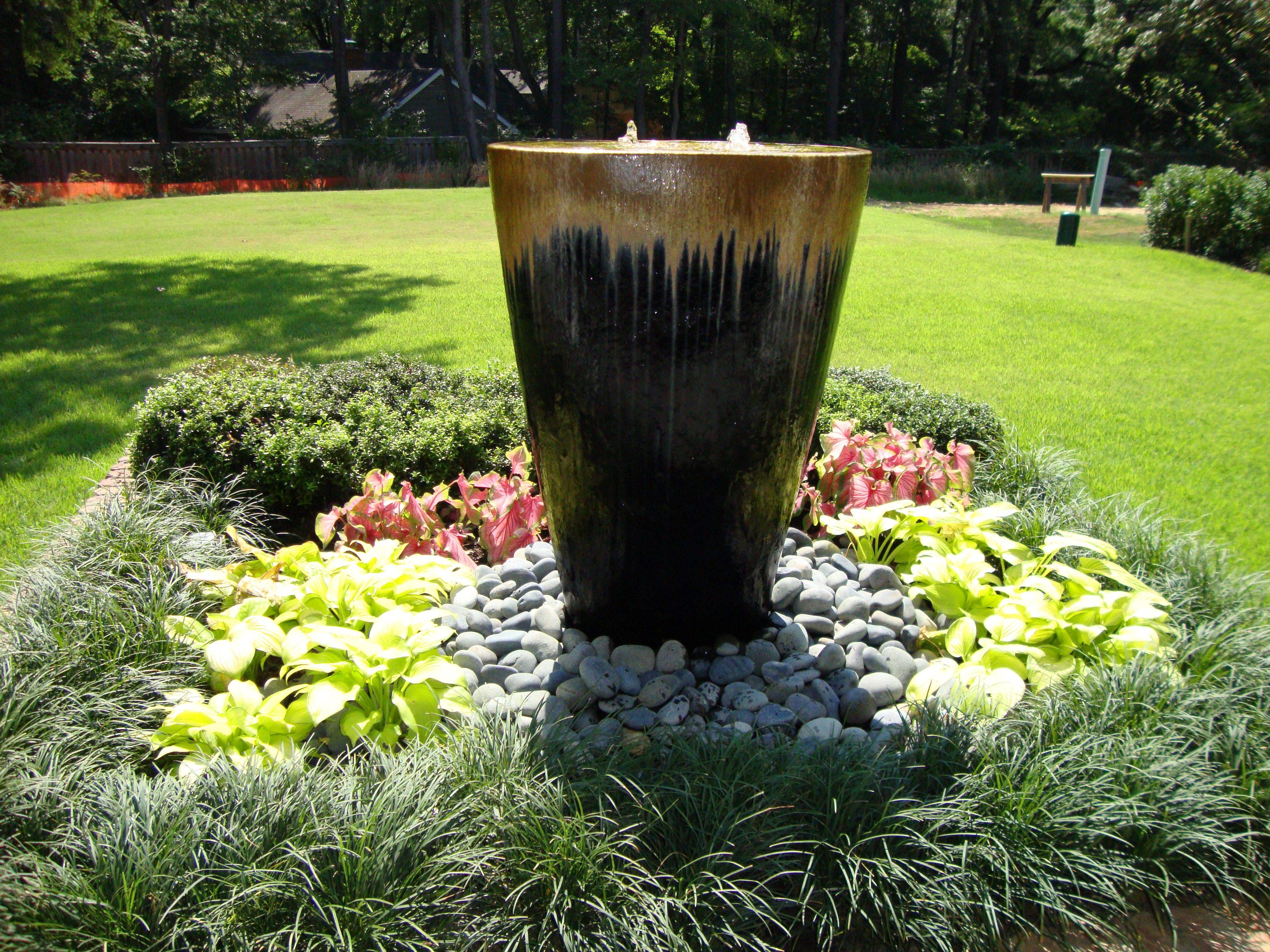 25 Garden Focal Point Plants Ideas You Should Look | SharonSable