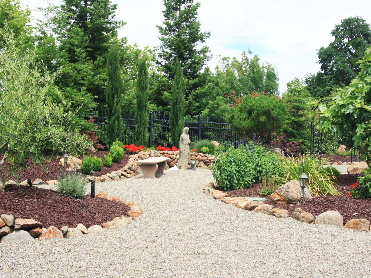 23 Tuscan Rock Garden Ideas Worth to Check | SharonSable