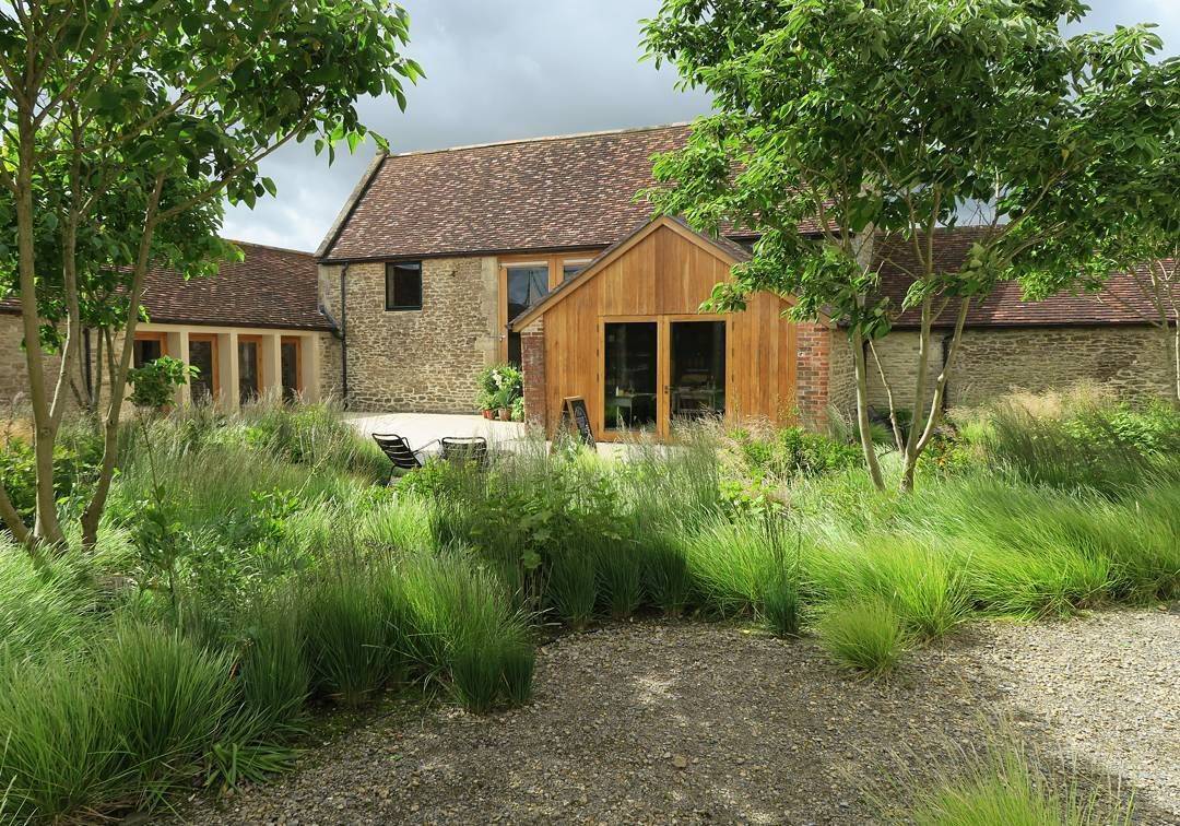 24 Cloister Garden Ideas To Try This Year | SharonSable