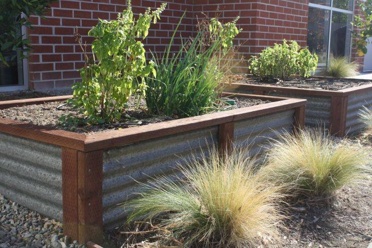 24 Corrugated Metal Garden Planters Ideas You Should Look | SharonSable