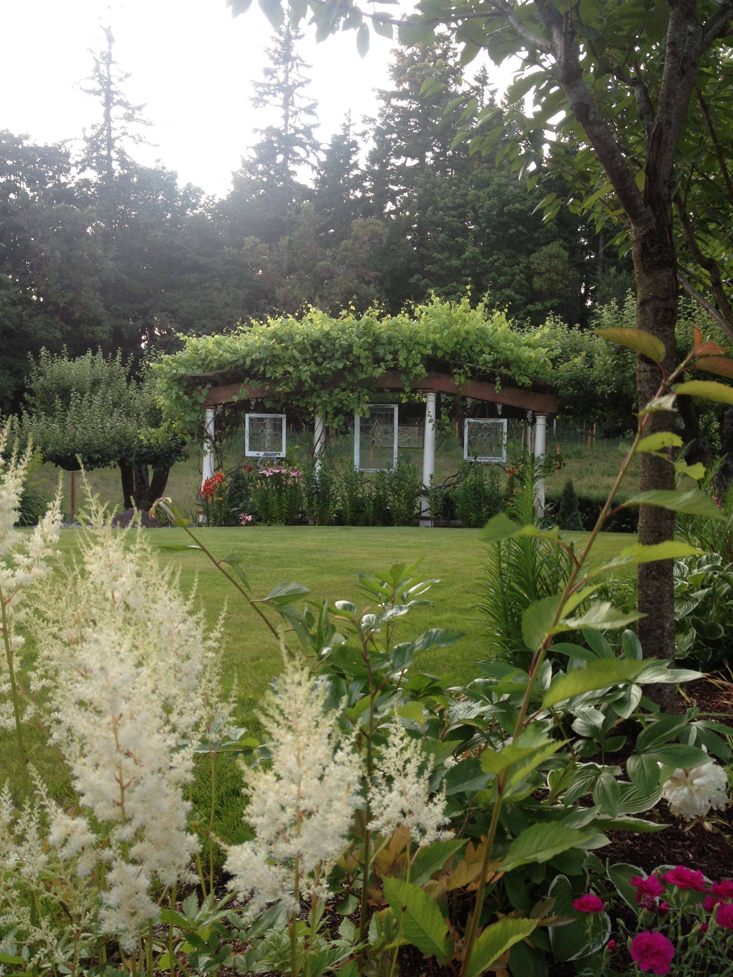 21 Windows Garden Art Ideas To Consider | SharonSable