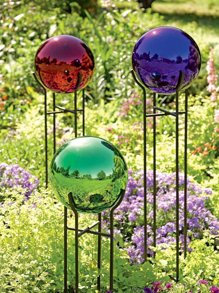 21 Solar Gazing Balls Globes for Garden Ideas You Should Check ...