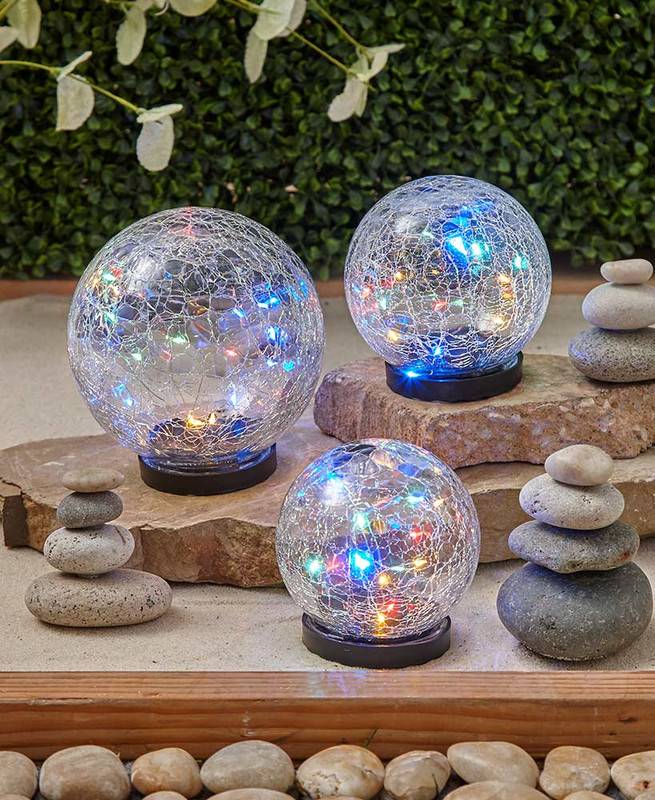 21 Solar Gazing Balls Globes for Garden Ideas You Should Check ...