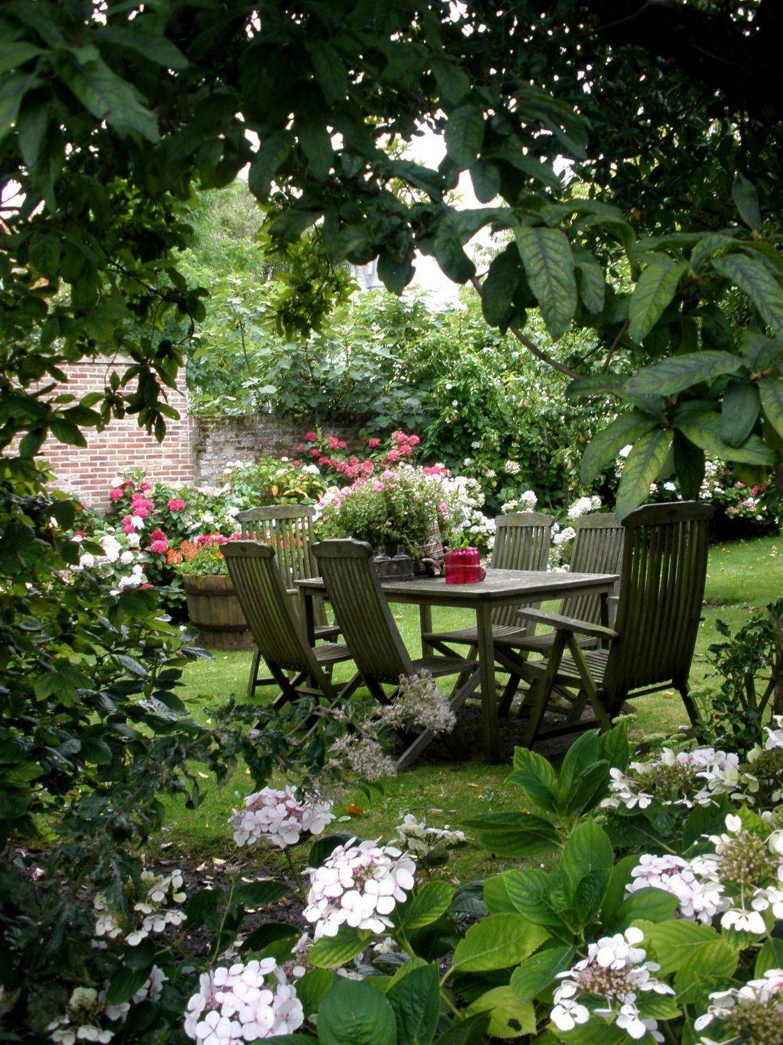 22 Greek-style Garden Ideas You Should Look | SharonSable