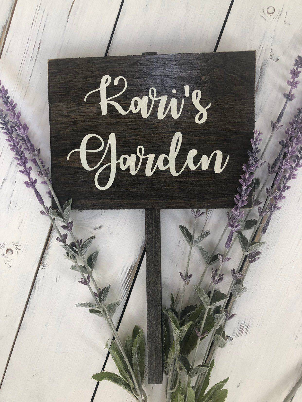 21 Personalized Garden Signs Ideas To Try This Year | SharonSable
