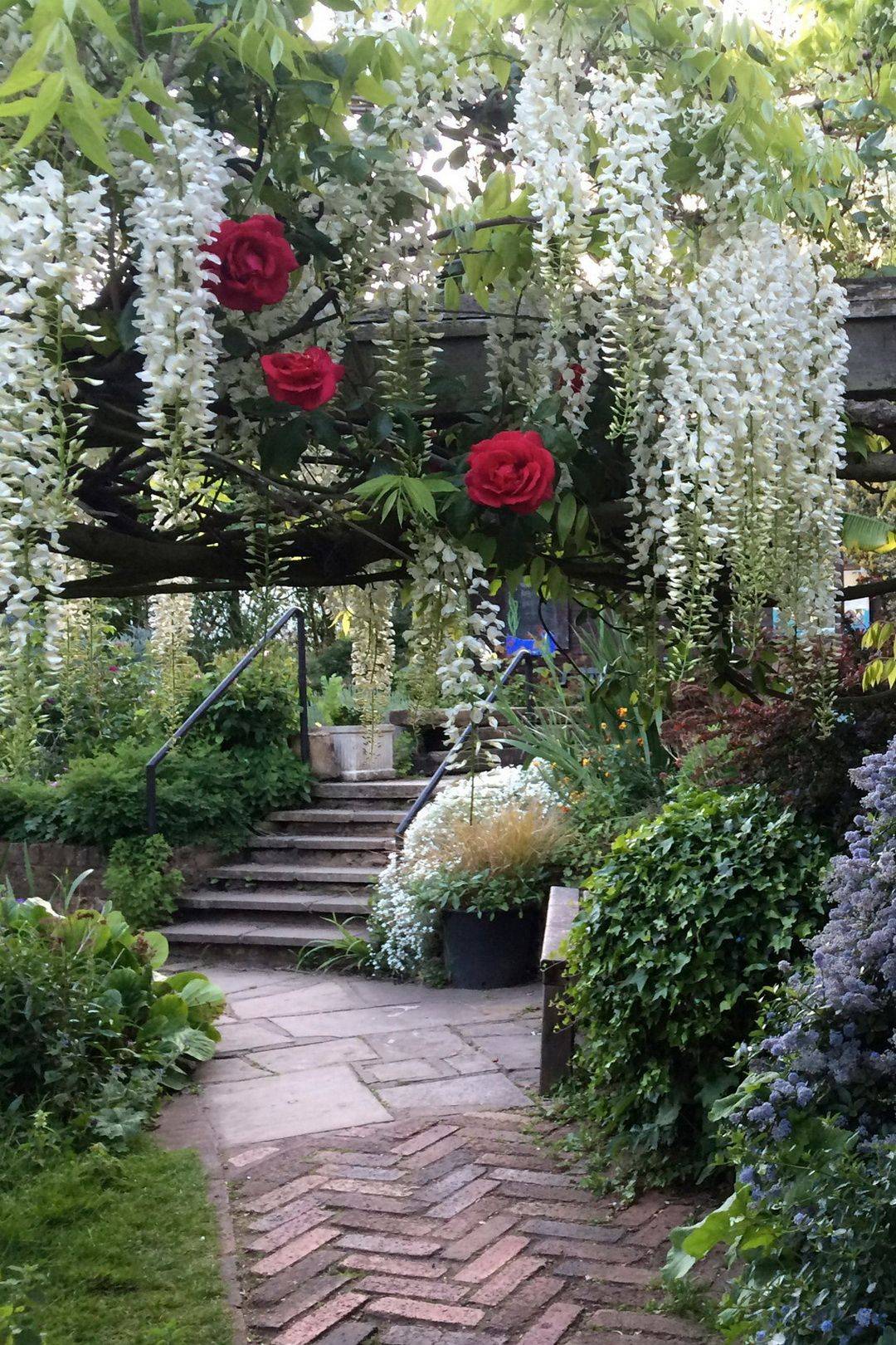 22 Secret Garden Pathways Ideas To Try This Year | SharonSable