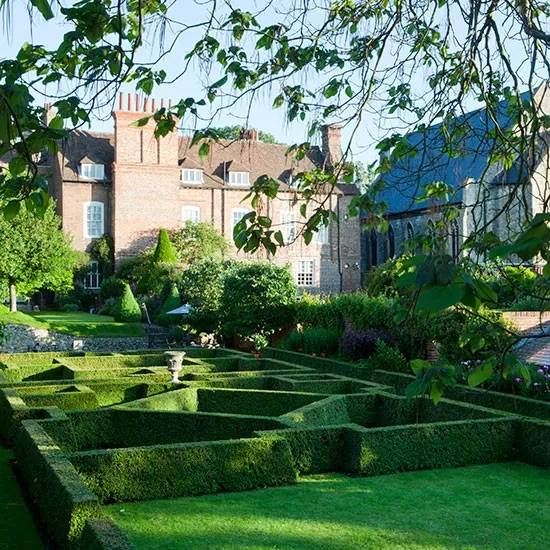 20 Classic Garden Ideas You Must Look | SharonSable