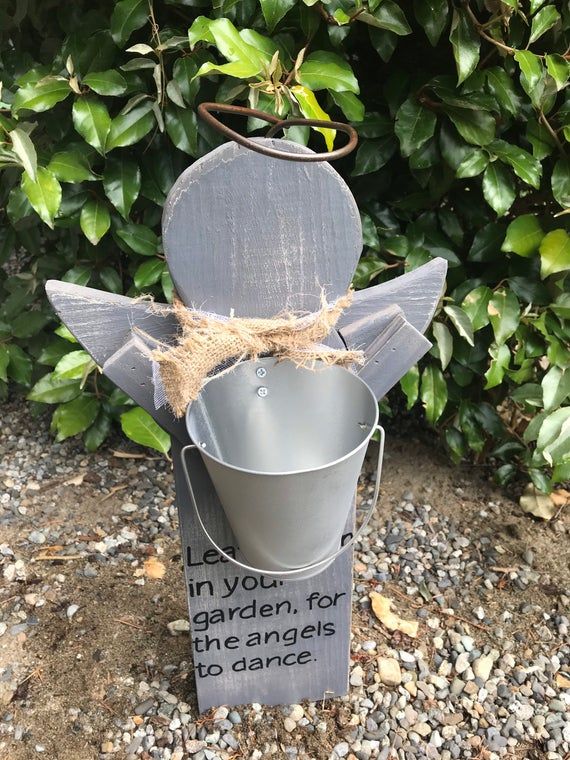 20 Rustic Metal Garden Angels Ideas You Cannot Miss | SharonSable