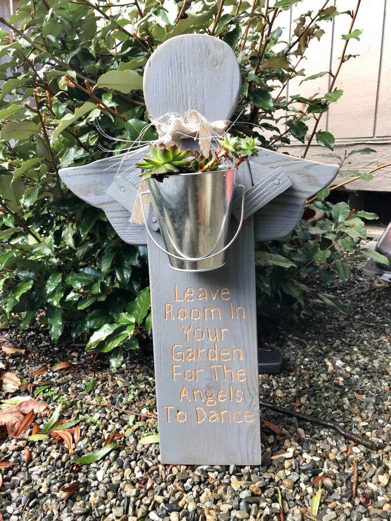 20 Rustic Metal Garden Angels Ideas You Cannot Miss | SharonSable