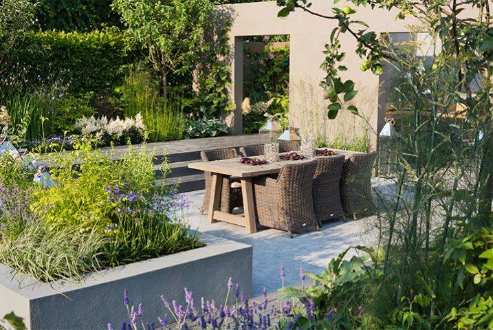 24 Medium-Sized Garden Ideas You Cannot Miss | SharonSable