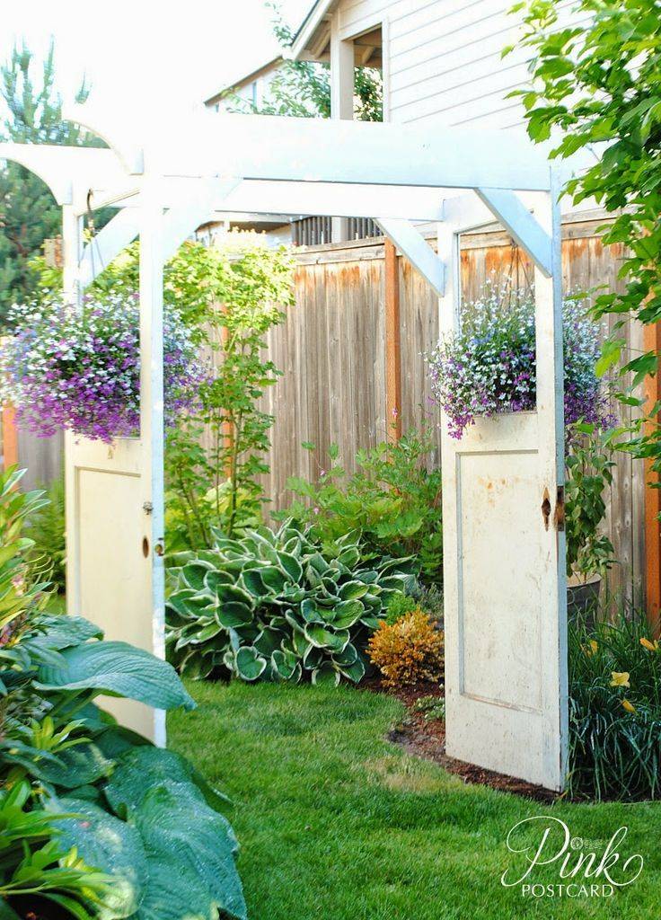20 Vintage Garden Trellis Ideas To Try This Year | SharonSable