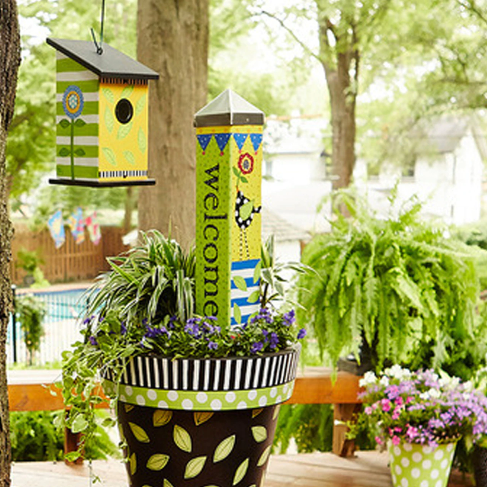 24 Painted Peace Poles for Garden Ideas You Gonna Love | SharonSable