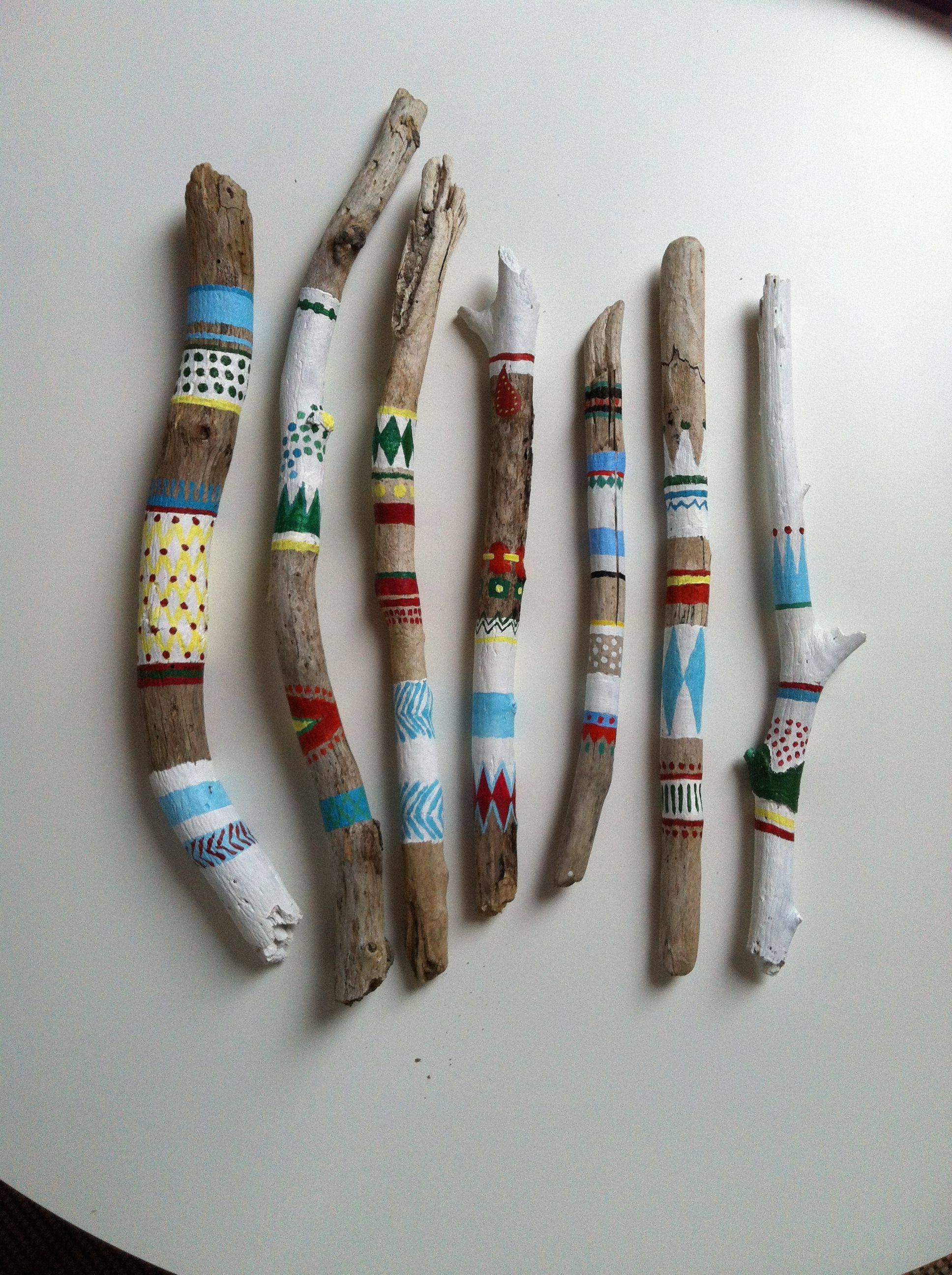 22 Painted Stick Garden Art Ideas To Try This Year | SharonSable