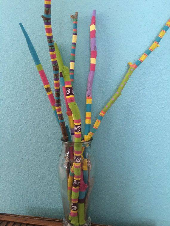 22 Painted Stick Garden Art Ideas To Try This Year | SharonSable