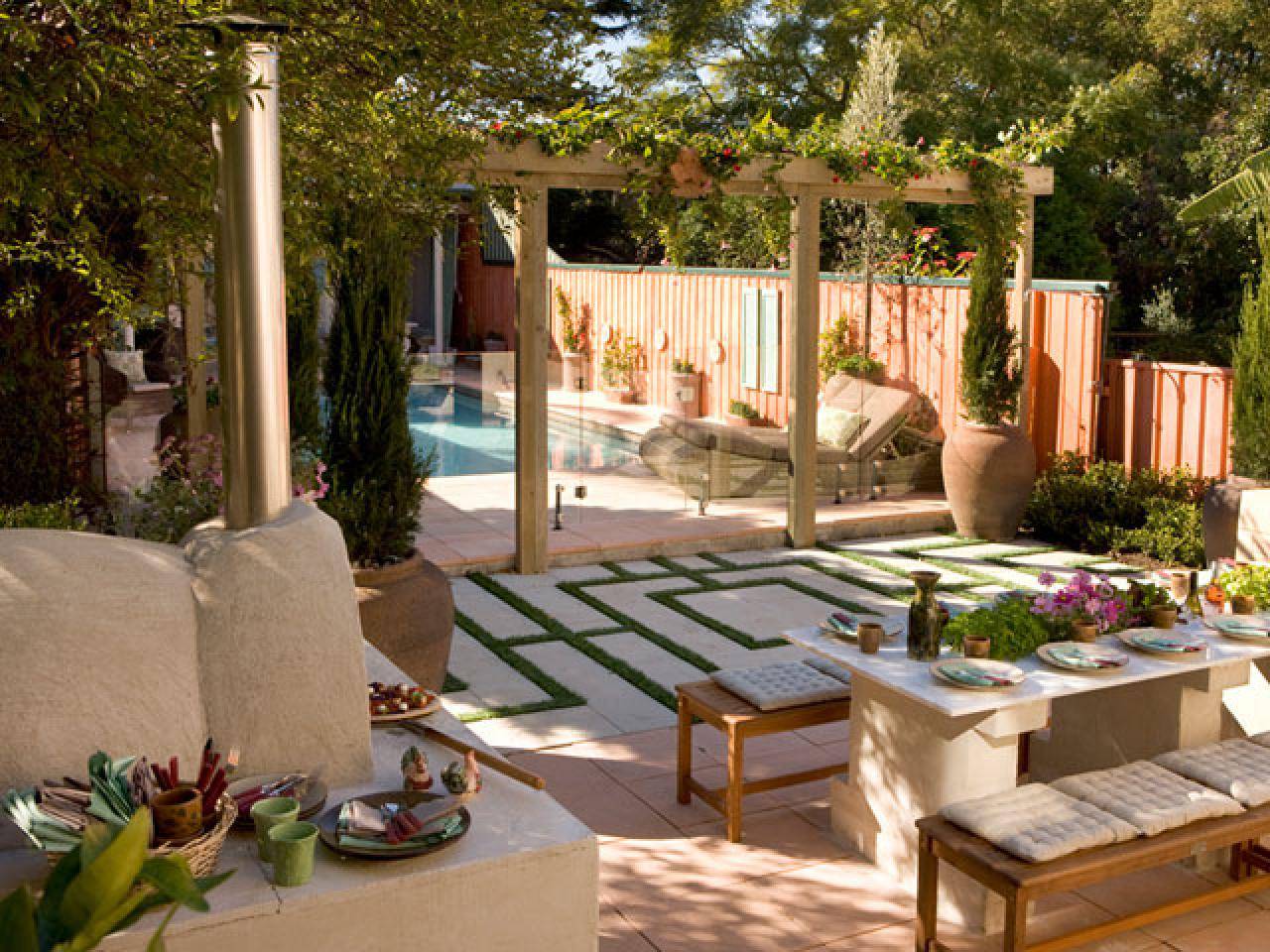 24 Italian Small Garden Patio Ideas For This Year | SharonSable