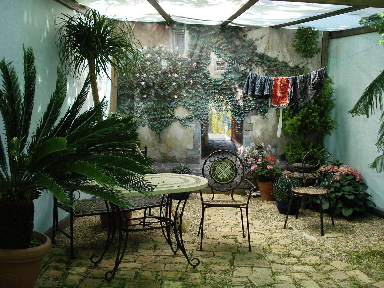 24 Italian Small Garden Patio Ideas For This Year | SharonSable