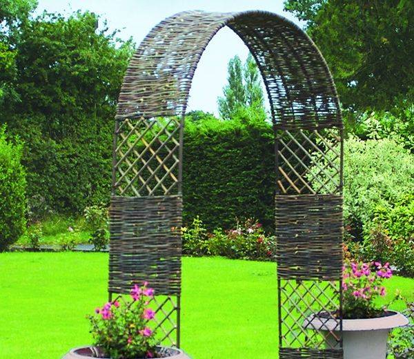 18 Willow Garden Arch Ideas Worth a Look | SharonSable