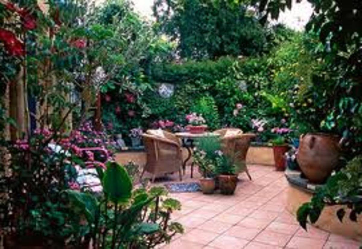 17 Spanish Terraced Courtyard Garden Ideas You Should Look | SharonSable