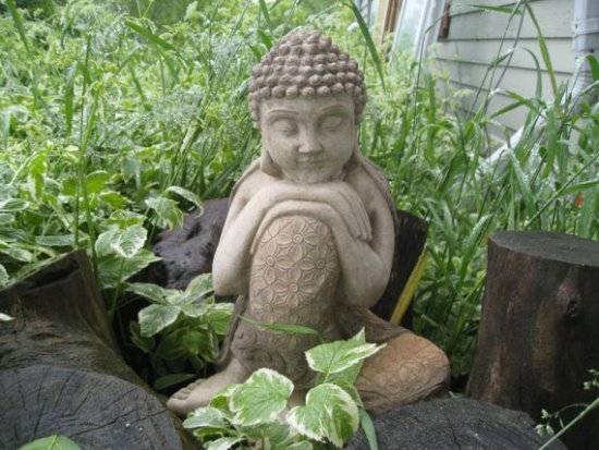 23 Statues to Include in Garden Ideas You Should Look | SharonSable