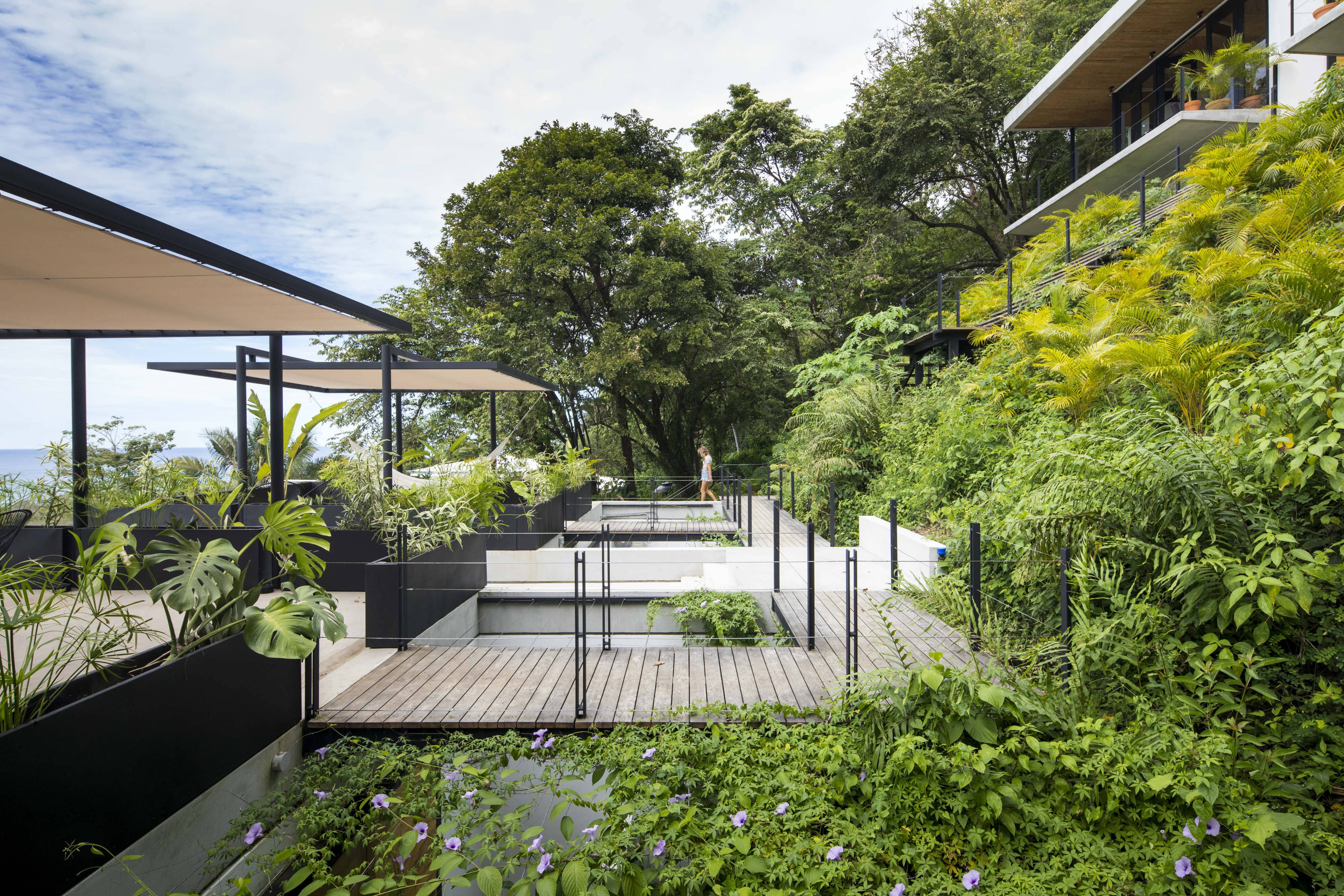 23 Hotel Roof Garden Design Ideas Worth to Check | SharonSable