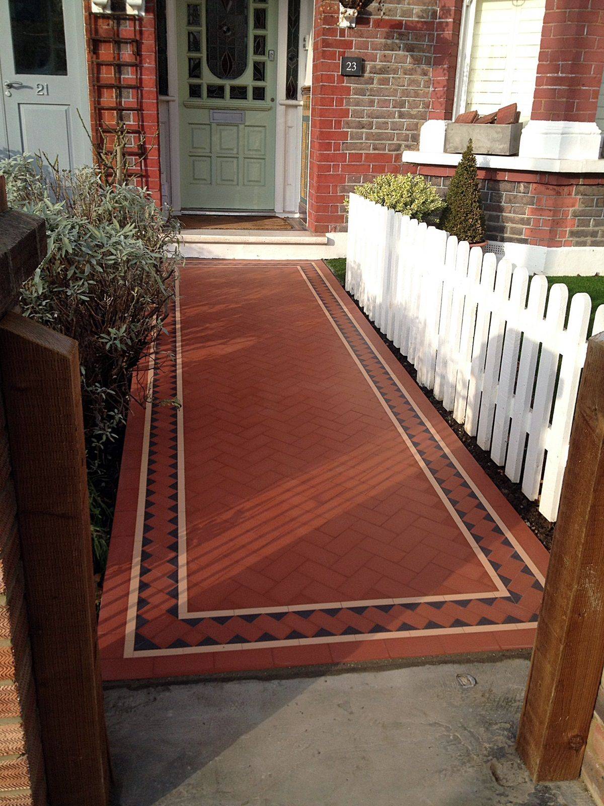 23 Victorian Garden Path Ideas For This Year | SharonSable