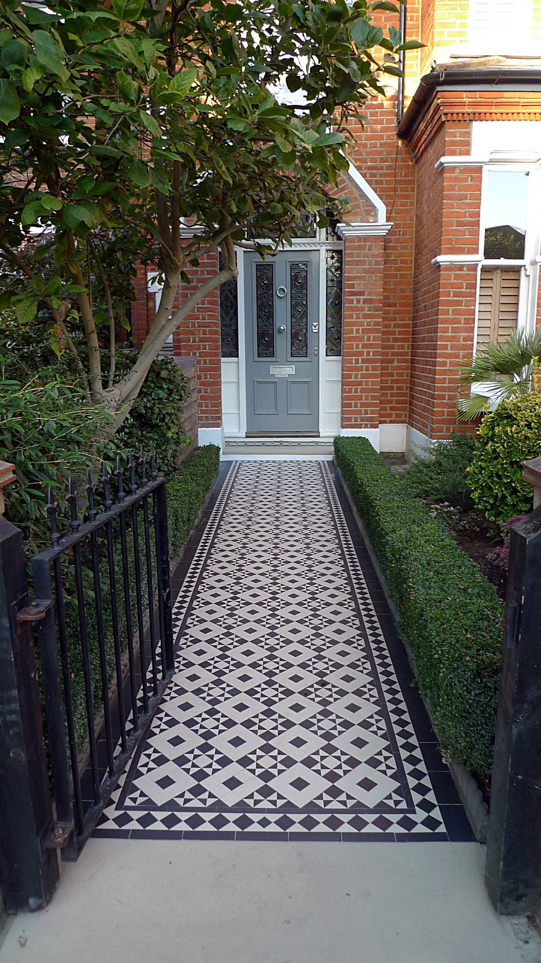23 Victorian Garden Path Ideas For This Year | SharonSable