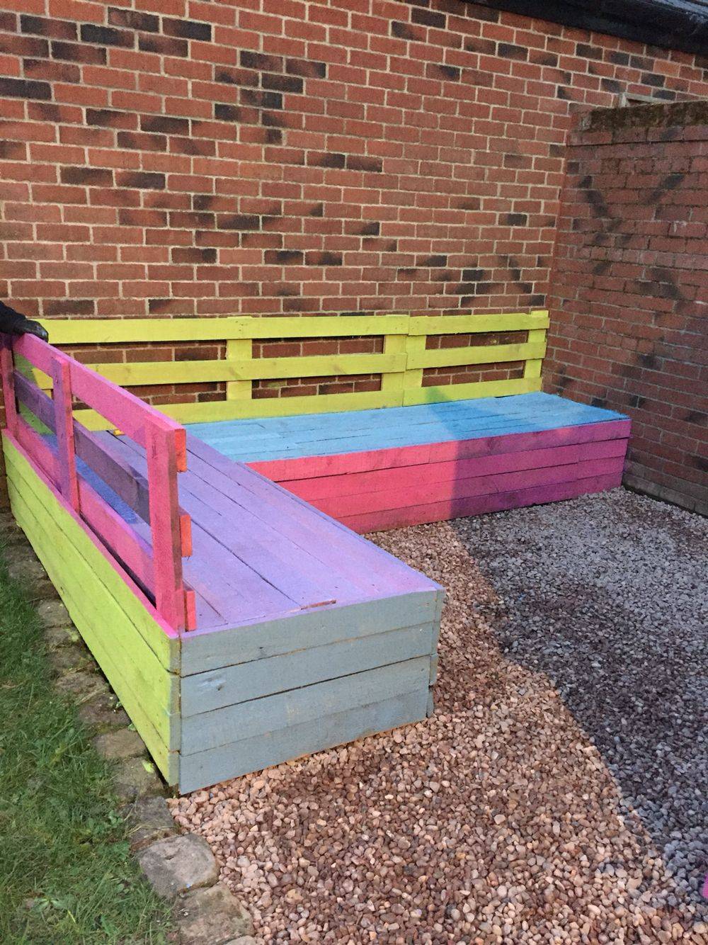 24 Pallet Garden Seating Ideas Worth to Check | SharonSable