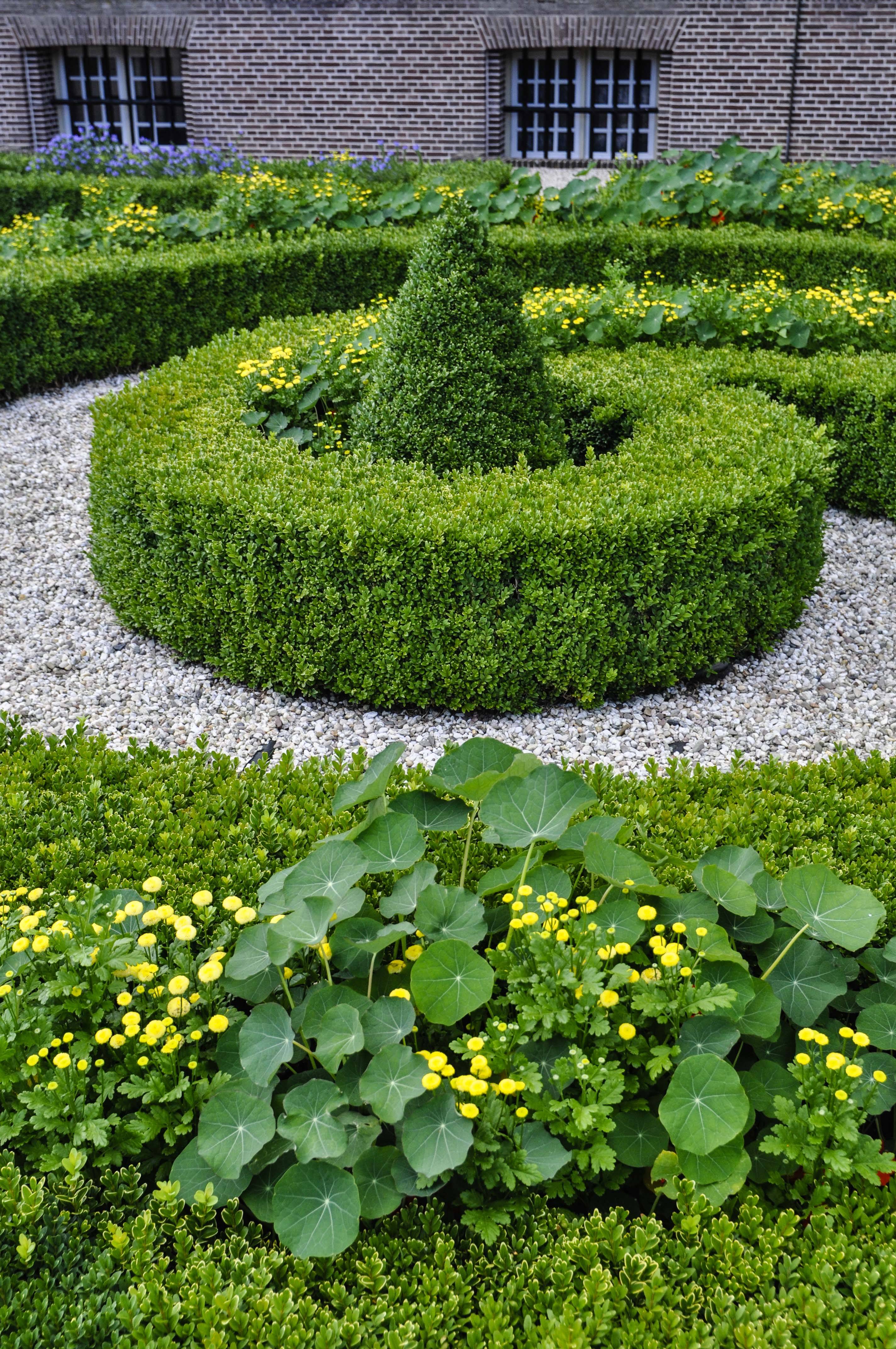 23 Het Loo Garden Ideas To Consider | SharonSable