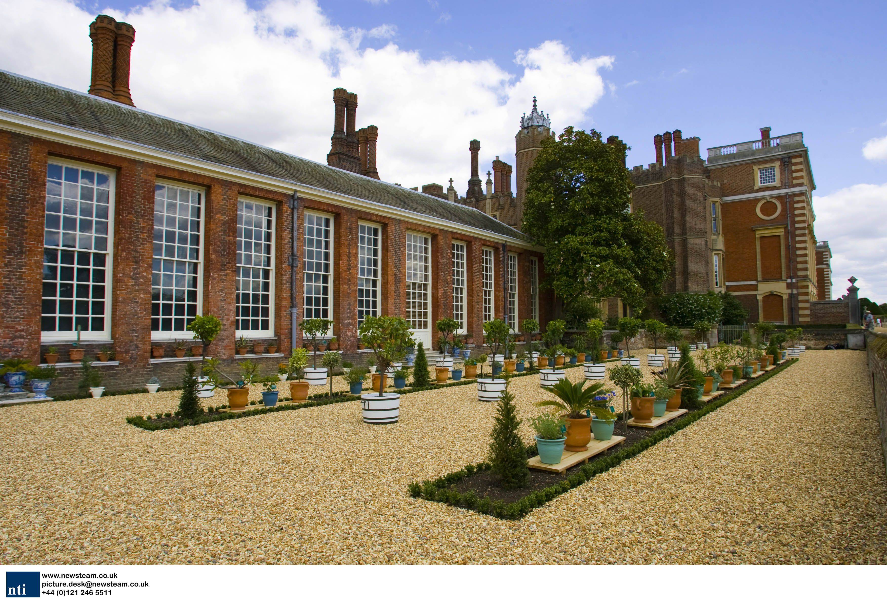 20 Baroque Garden Hampton Court Ideas To Consider | SharonSable