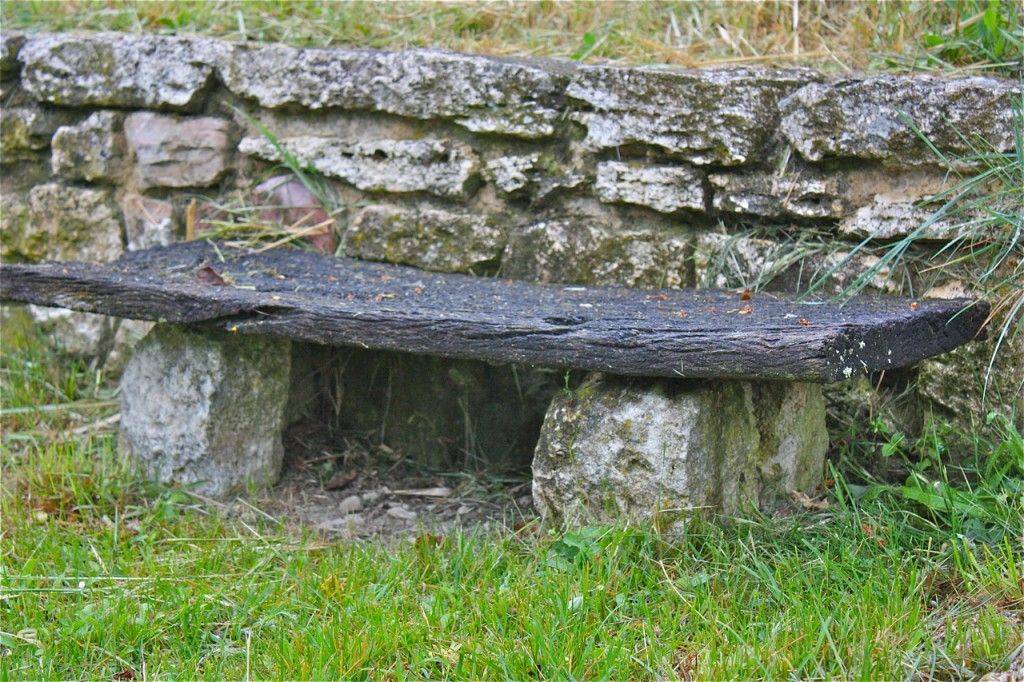 21 Rustic Stone Garden Bench Ideas You Gonna Love | SharonSable