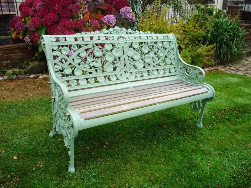 23 Victorian Garden Bench Ideas To Try This Year | SharonSable