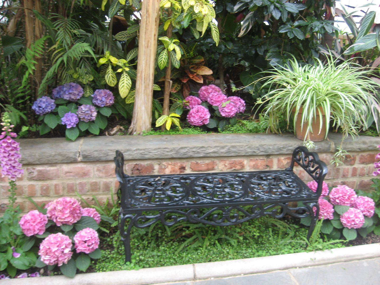 22 Old Garden Bench with Flowers Ideas You Must Look | SharonSable