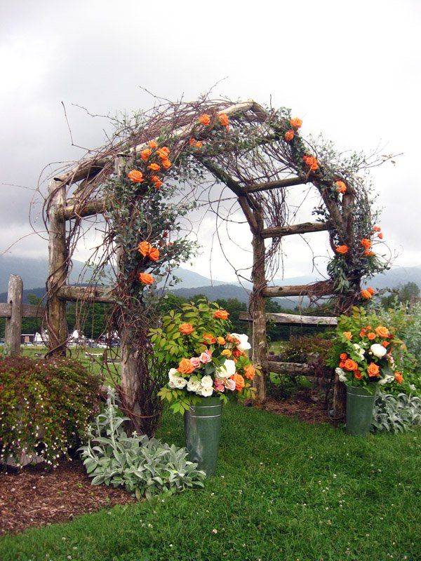 18 Garden Altar Ideas You Cannot Miss | SharonSable