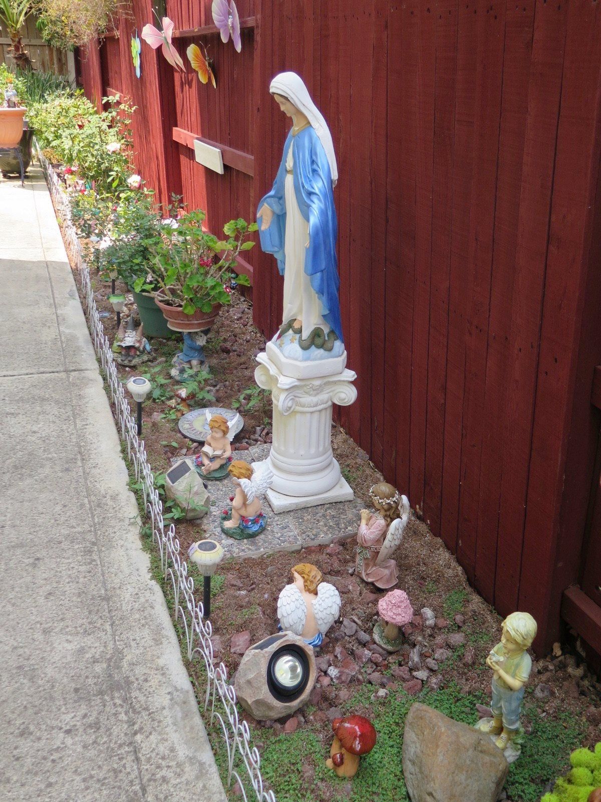 20 Virgin Mary Garden Ideas You Cannot Miss | SharonSable